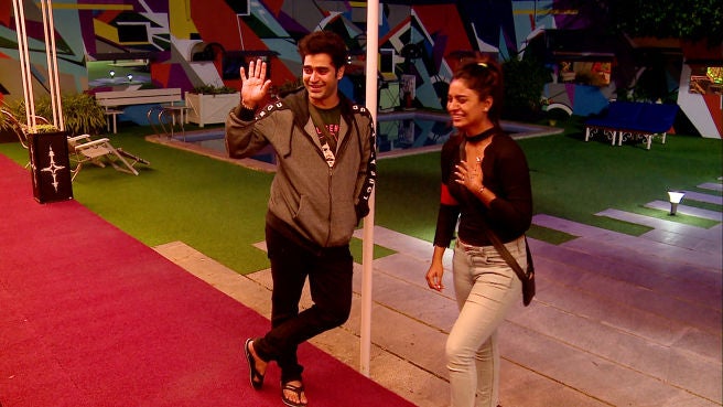 Watch Vasuki Leaves Deepika Blushing! Video Online(HD) On JioCinema