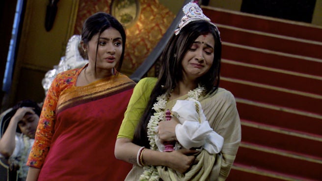 Watch Resham Jhanpi Season 1 Episode 376 : Nandini Is Angry With Madhubanti - Watch Full Episode ...