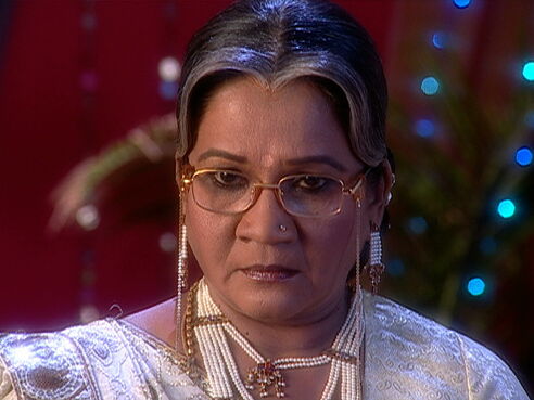 Watch Muddu Bangara Season 1 Episode 157 : Sumitra Wants To Ruin Iccha's Happiness - Watch Full ...