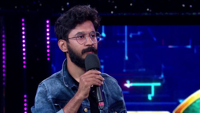 Watch Vasuki's Interaction With Kiccha Video Online(HD) On JioCinema