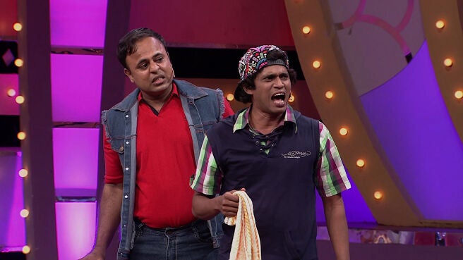 Watch Comedychi Bullet Train Season 1 Episode 169 : Traffic Signal ...