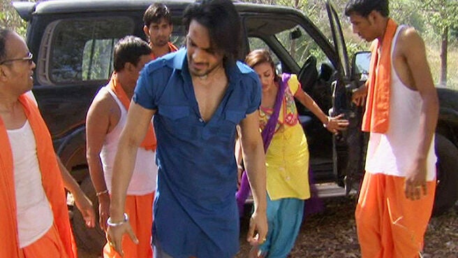 Watch Phulwa Season 1 Episode 87 : Shankar Meets With An Accident ...