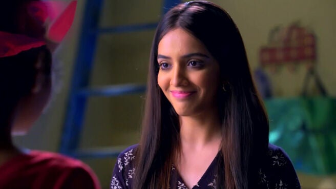 Watch Manya Gets Her First Salary Video Online(HD) On JioCinema