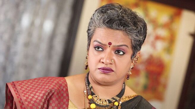 Watch Om Shakthi Om Shanthi Season 1 Episode 43 : Vijay Strikes A Deal With His Mother - Watch ...