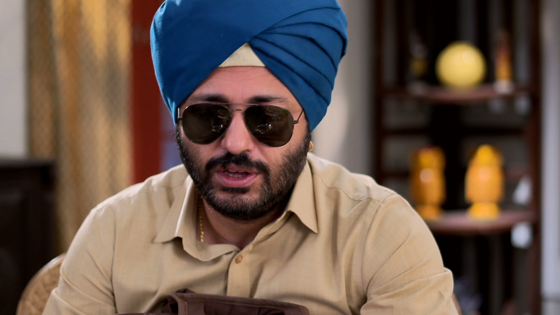 Watch Tumpa Autowali Season 1 Episode 378 : Ashok Visits Tumpa's House ...