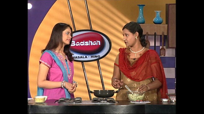 Watch Rasoi Show Season 1 Episode 828 : Pauwa Bateta Na Dahi Vada With ...