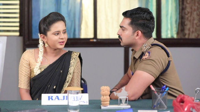 Watch Mangala Gowri Maduve Season 1 Episode 2122 : Rajeev-Mangala's Romantic Moment - Watch Full ...