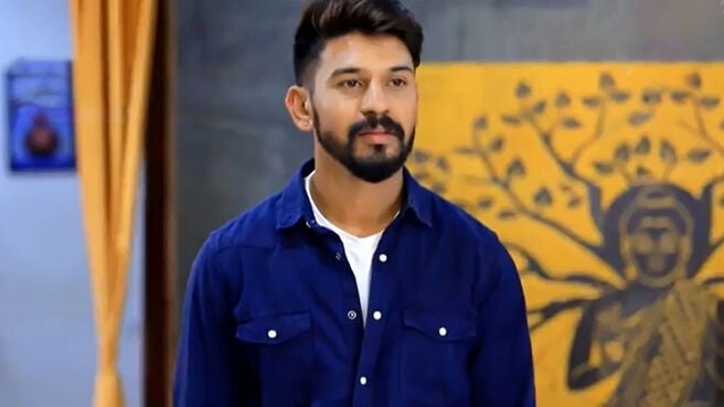 Watch Siddhanth Patches Up Video Online(HD) On JioCinema Watch Siddhanth Patches Up Video Online(HD) On JioCinema