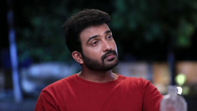 Watch Nammane Yuvarani Season 1 Episode 683 : Dinesh Enquires Aniket ...