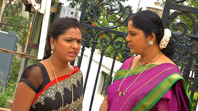 Watch Akka Season 1 Episode 196 : Sanjay's Family Bids Farewell To ...