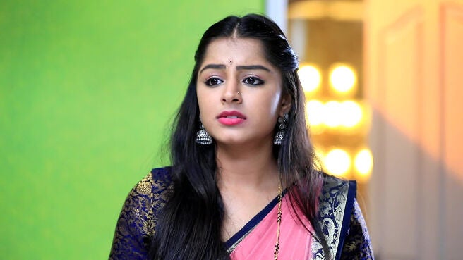 Watch Mithuna Rashi Season 1 Episode 650 : Raashi Plays Mediator ...