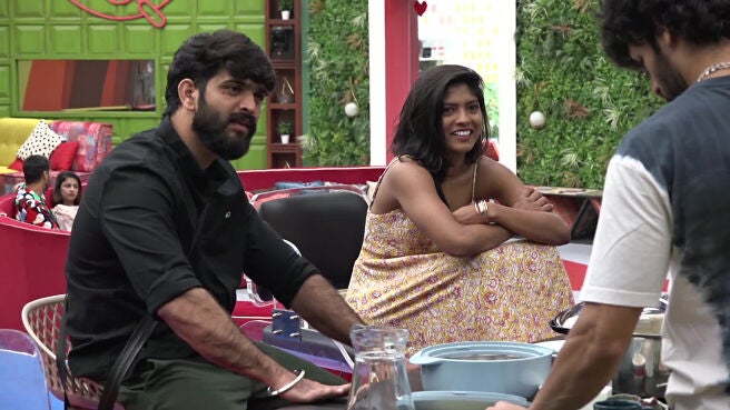 Watch Nandini-Saanya Discuss About Roopesh Video Online(HD) On JioCinema