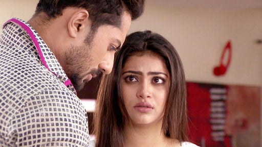 Watch Meera Season 1 Episode 285 : Meera Tries To Prove Arjyo's Real ...