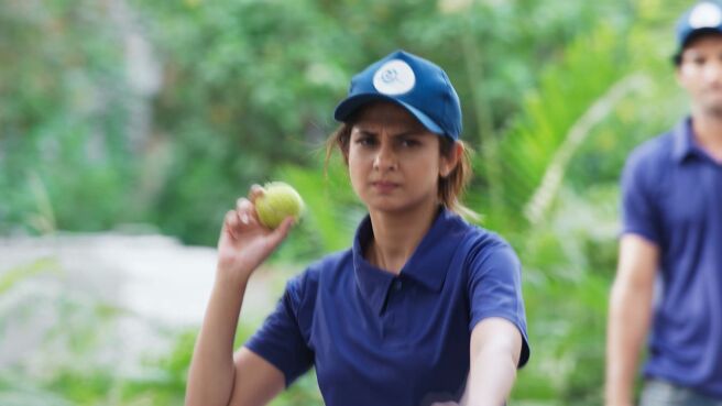 Watch Prema Baraha Season 1 Episode 31 : Roja Plays Cricket With Aditya ...