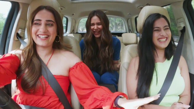 Watch Tinder Swipe Ride Season 2 Episode 3 : Swipe Ride Ft. Sonam Bajwa ...