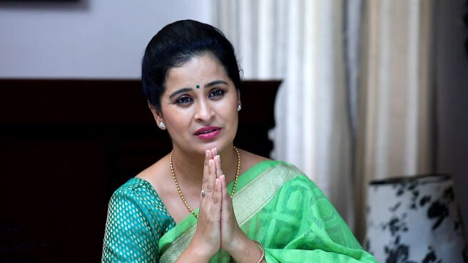 Watch Mithuna Rashi Season 1 Episode 648 : Girija's Heartfelt Plea ...