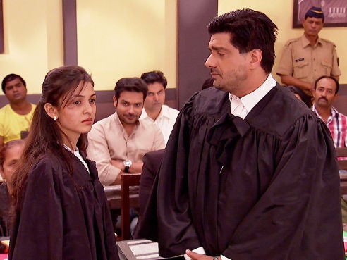 Watch Parichay Season 1 Episode 413 : Siddhi And Kunal's Face Off In ...