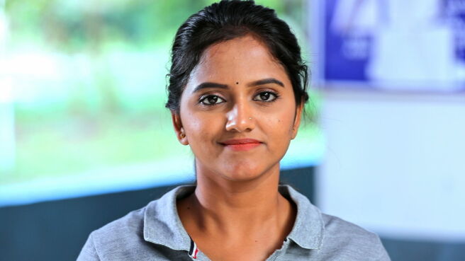 Watch Sillunu Oru Kaadhal Season 1 Episode 309 : A Clash Between Kayal And Bindhu - Watch Full ...