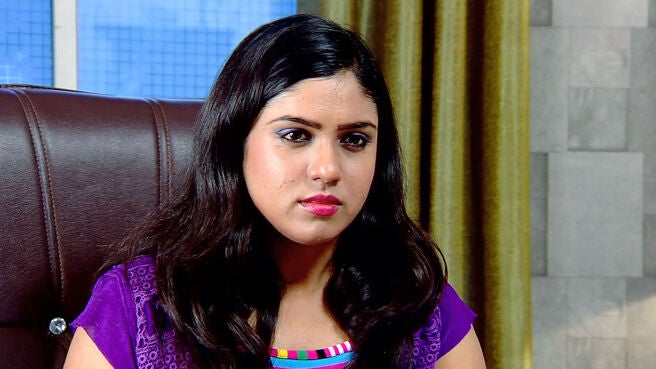 Watch Soubhagyavathi Season 1 Episode 137 : Sneha Threatens Vijay About His Engagement With ...