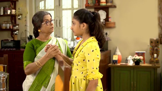 Watch Namita Poisons Titli's Mind Video Online(HD) On JioCinema