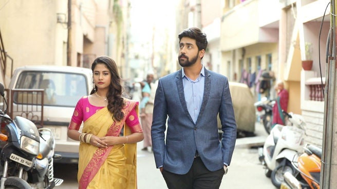 Watch Mithuna Rashi Season 1 Episode 6 : Mithun Meets Suraksha - Watch ...