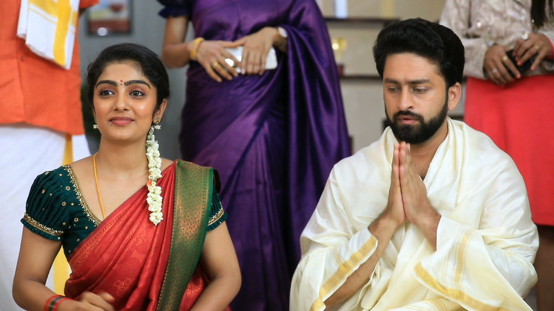 Watch Kendasampige Season 1 Episode 183 : Pooja To Strengthen Sumana ...