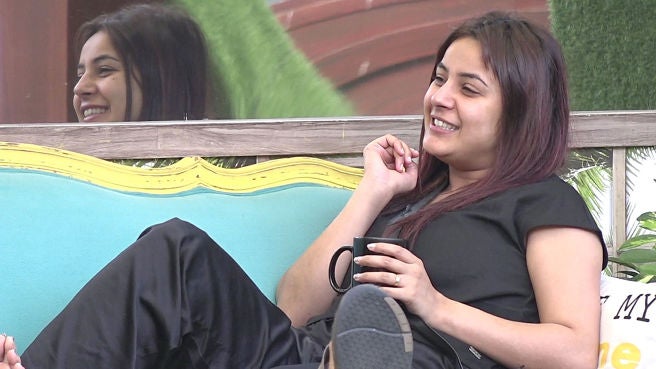 Watch Shehnaz's Thunder Theory! Video Online(HD) On JioCinema