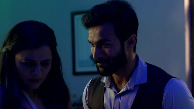 Watch Mansingh Tortures Meenakshi Video Online(HD) On JioCinema