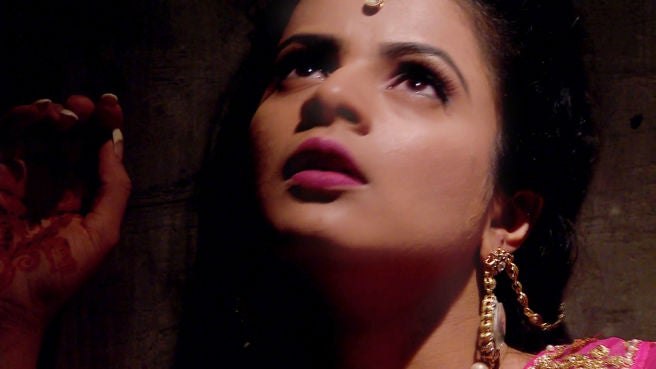 Watch Thapki Pyar Ki Season 1 Episode 371 : Thapki Trapped Inside A ...