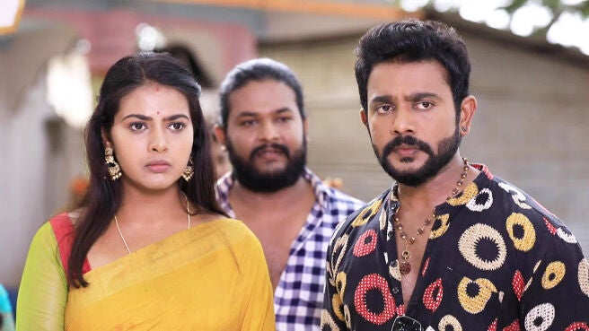 Watch Ginirama Season 1 Episode 422 : Mahathi-Shivaram In A Predicament ...