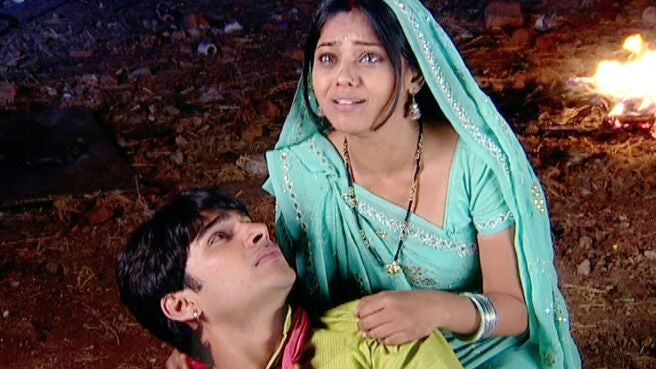 Watch Cholla Thudikkum Mansu Season 1 Episode 99 : Ammu Goes In Search Of Radha - Watch Full ...