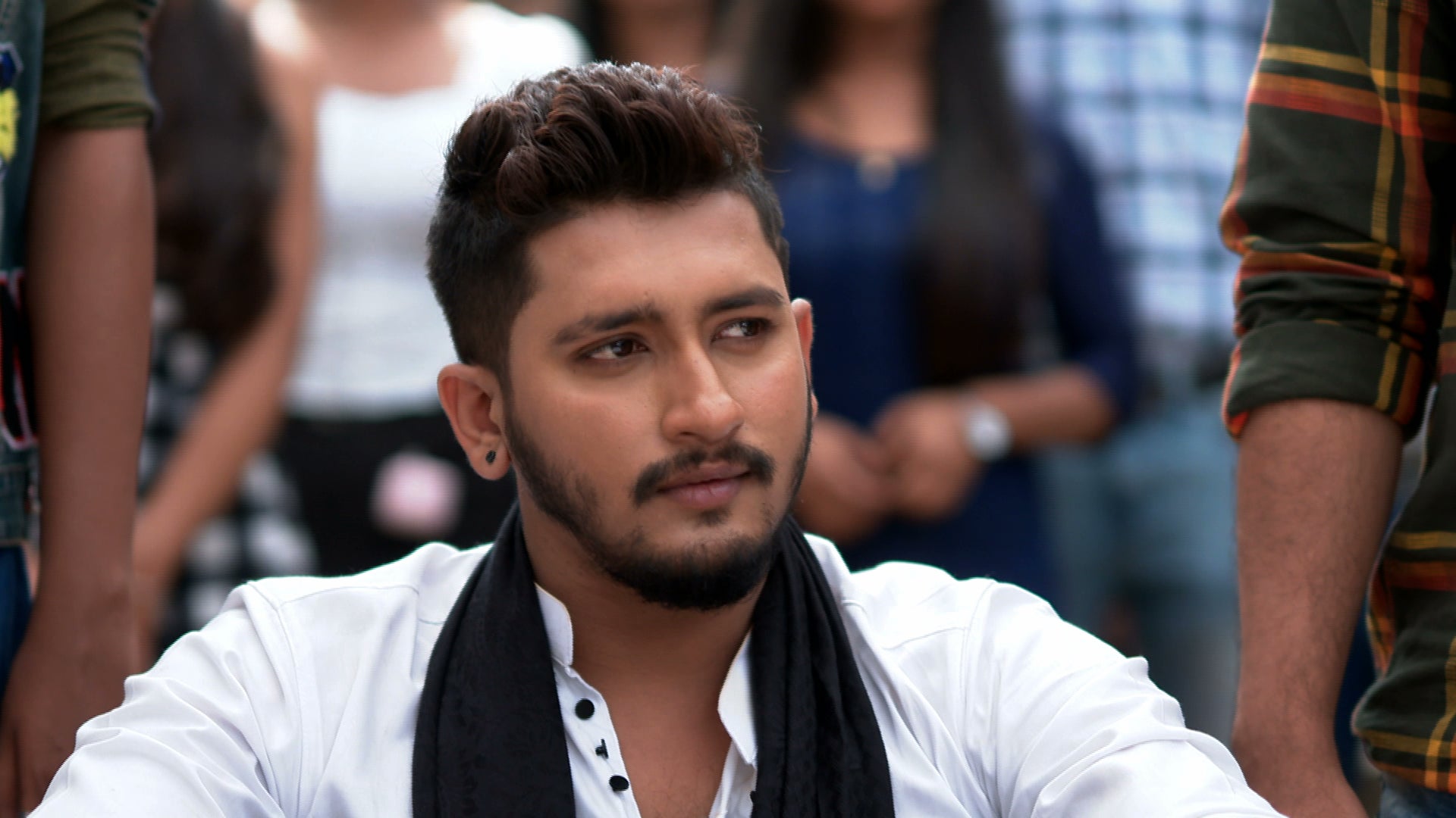 Watch Pherari Mon Season 1 Episode 137 : Agni's Shocking Entry - Watch ...