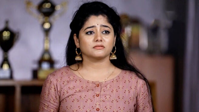 Watch Seema Accuses Mahathi Video Online(HD) On JioCinema