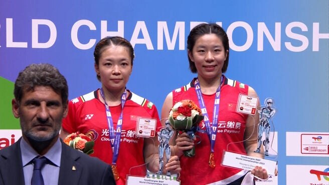 Watch BWF Season 1 Episode 162 : BWF World Championships - Chen, Jia Vs ...