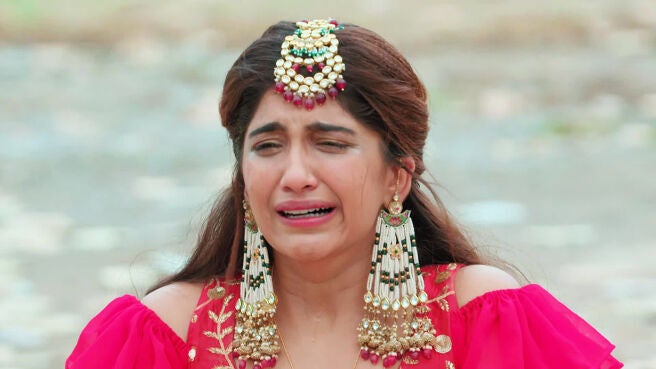Watch Seher Breaks Down In Tears Video Online(HD) On JioCinema