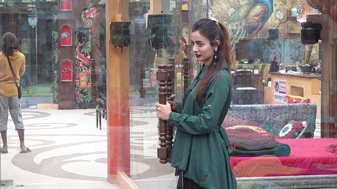 Watch Heena Is Feeling Lazy Video Onlinehd On Jiocinema