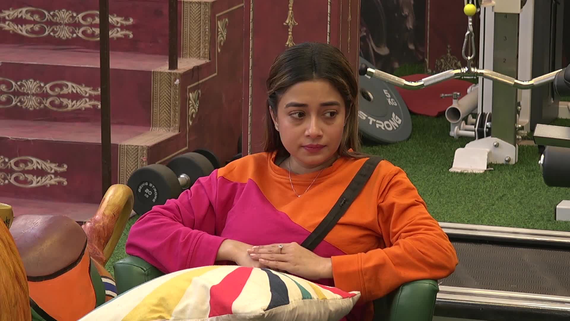 Watch Tina Talks About The Birds Video Online(HD) On JioCinema