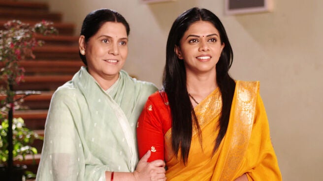 Watch Chandra Aahe Sakshila Season 1 Episode 115 : A Surprise For Swati ...