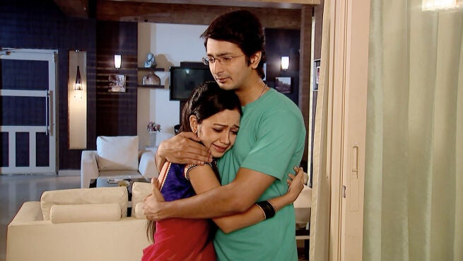 Watch Asava Sundar Swapnancha Bangla Season 1 Episode 633 : Aarav Comforts Ishwari - Watch Full ...