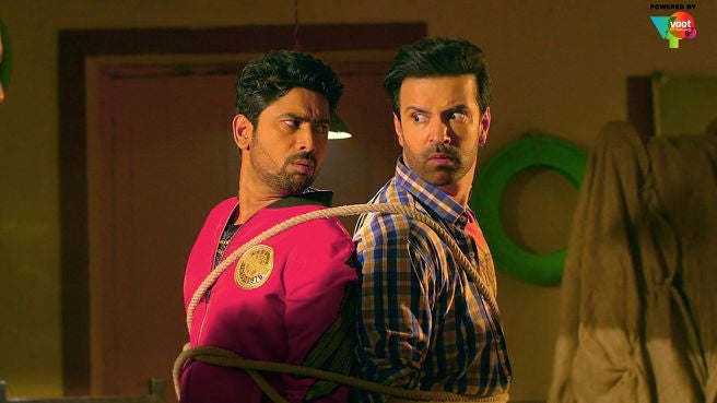 Watch Navrangi Re Season 1 Episode 26 : Vishwaas-Kabari Seth Are ...