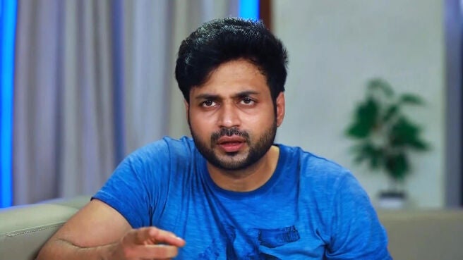 Watch Karthick Prompts Valli To Rest Video Online(HD) On JioCinema