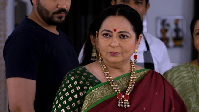 Watch Rashi Rikshawwali Season 1 Episode 227 : Suvarna Comes Back ...