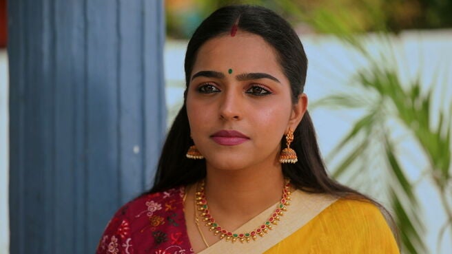 Watch Amman Season 1 Episode 1076 : The Villagers Take Sakthi To The Hospital - Watch Full ...