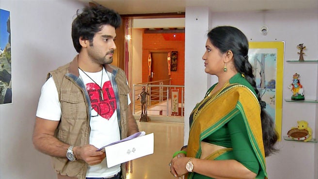 Watch Gokuladalli Seethe Season 1 Episode 52 : Jayanthi Sends Rahul To Invite Varadananda Swamy ...