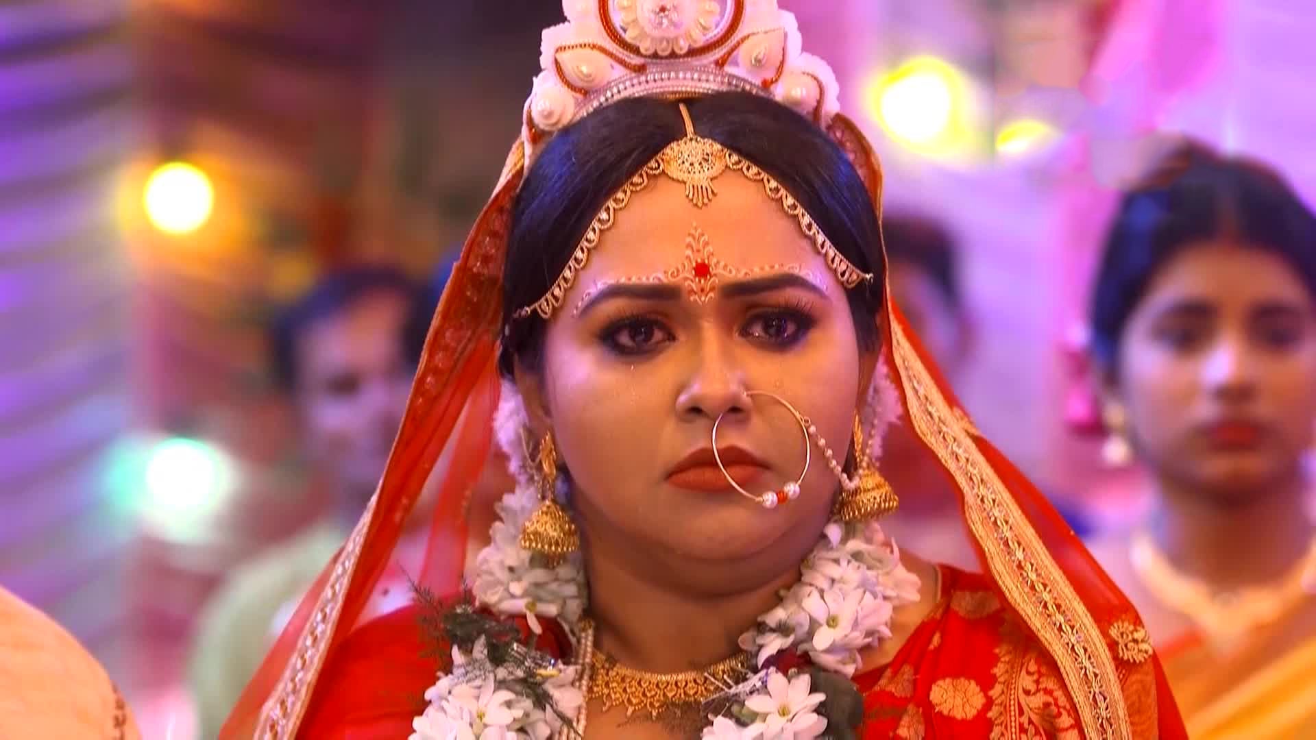 Watch Sohag Makes A Firm Choice! Video Online(HD) On JioCinema