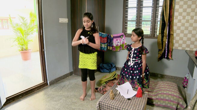 Watch Kinnari Season 1 Episode 214 : Aishwarya Shreds Mani's Drawing ...