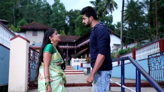 Watch Mithuna Rashi Season 1 Episode 576 : Raashi Reveals The Truth ...