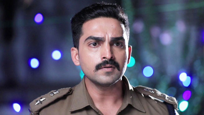 Watch Ranganayaki Season 1 Episode 227 : Rajeev Comes To Bangari's Help ...