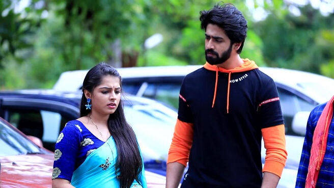 Watch Mithuna Rashi Season 1 Episode 681 : Raashi Reveals Her Concerns ...