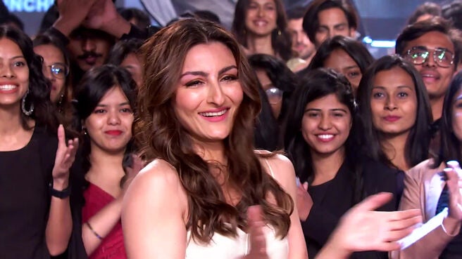 Watch Soha, The Show-stopper! Video Online(HD) On JioCinema